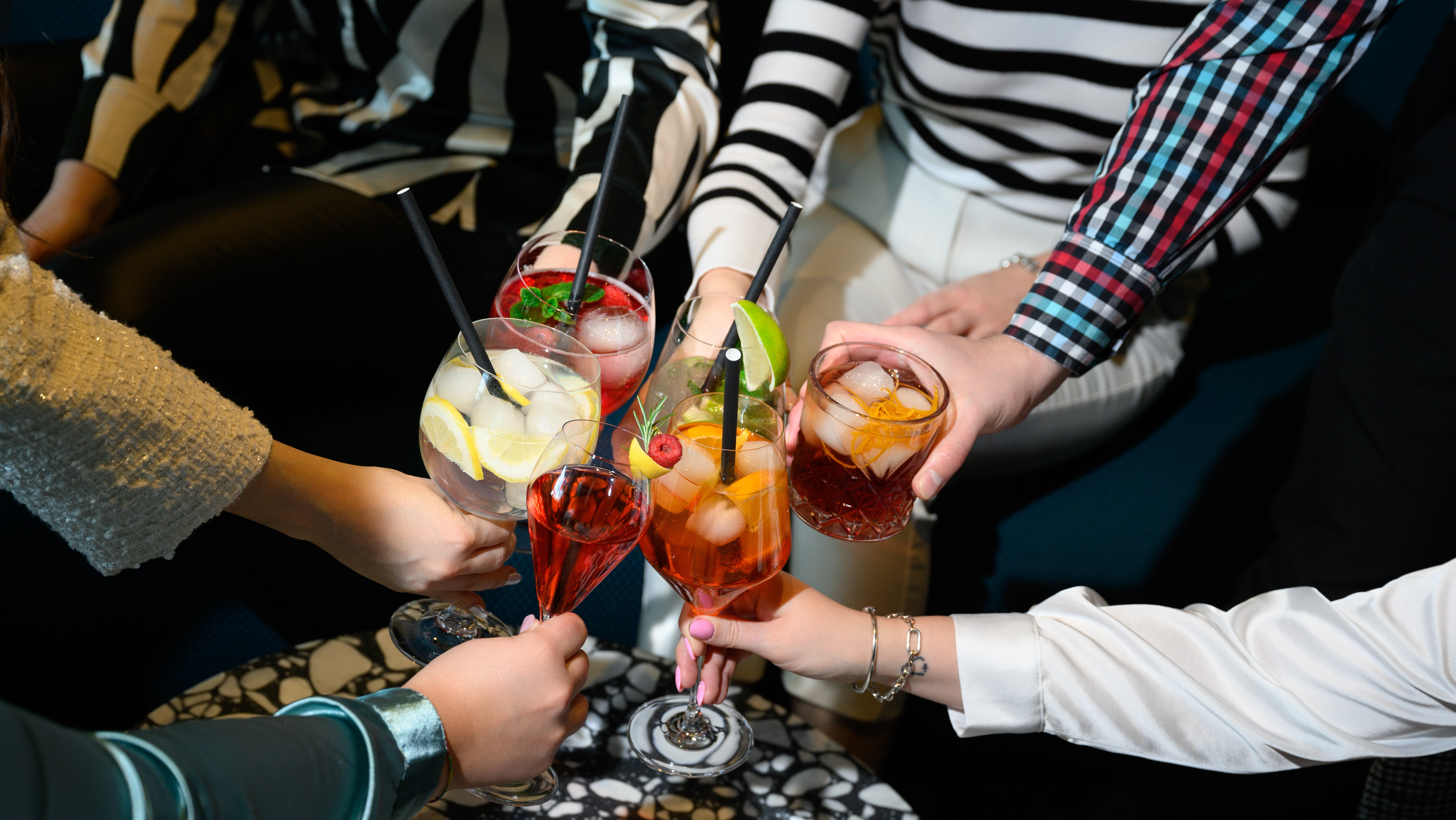 Cloud IX Skybar, ahol új értelmet nyer a kikapcsolódás - Glamour