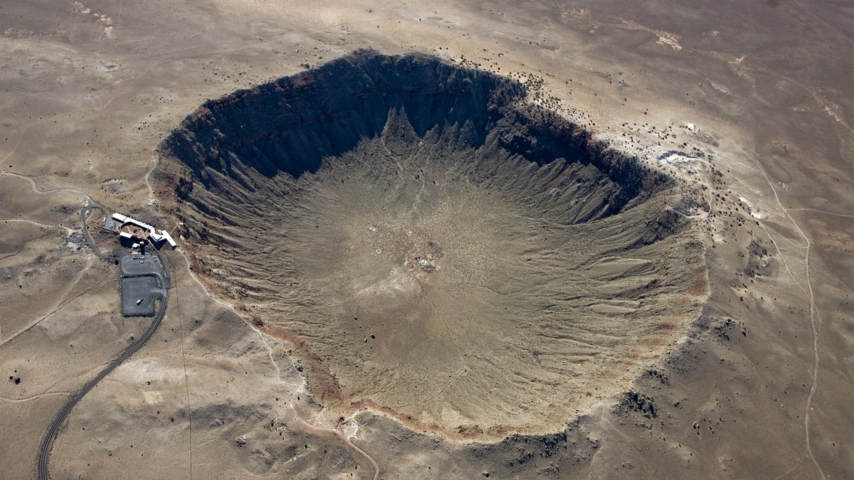 Meteoryt spadł na Ziemię 50 tys. lat. temu. Właśnie odkryto w nim coś ...