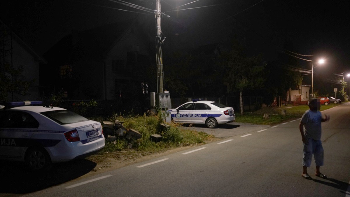 Prve fotografije sa mesta pucnjave u Jakovu - Blic