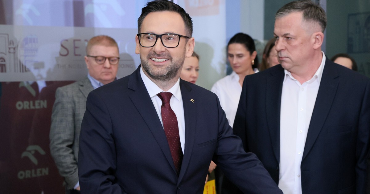 Daniel Obajtek pokazuje nagranie. "To nie jest Budapeszt"