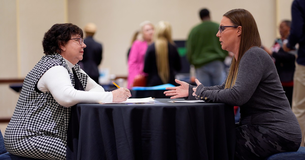 AI isn't likely throwing out your résumé. A human is. | Business ...