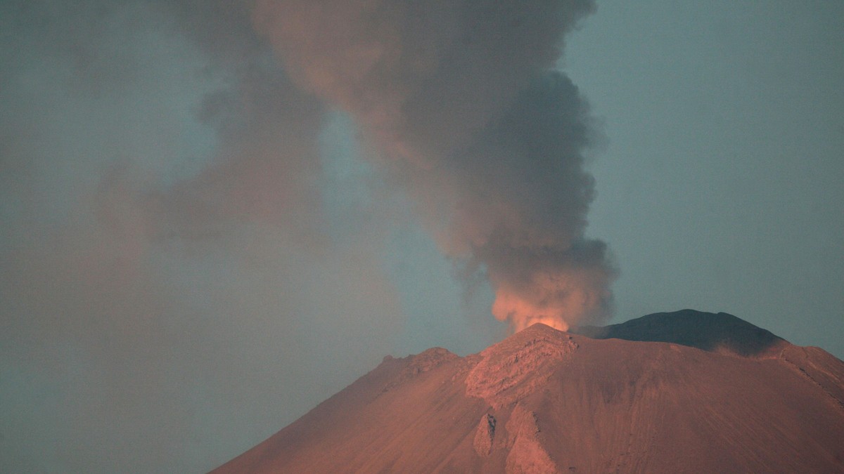 Meksiko: Vulkan Popokatepetl ponovo aktivan - Blic