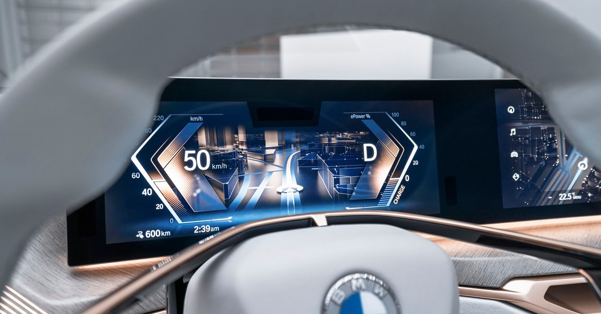 BMW zmienia logo. Nowy znaczek już na masce nowego BMW i4 - Dziennik.pl