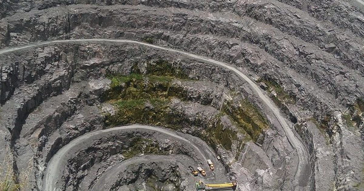 Sierra Leone’s largest diamond miner shuts down, over 1,000 workers ...