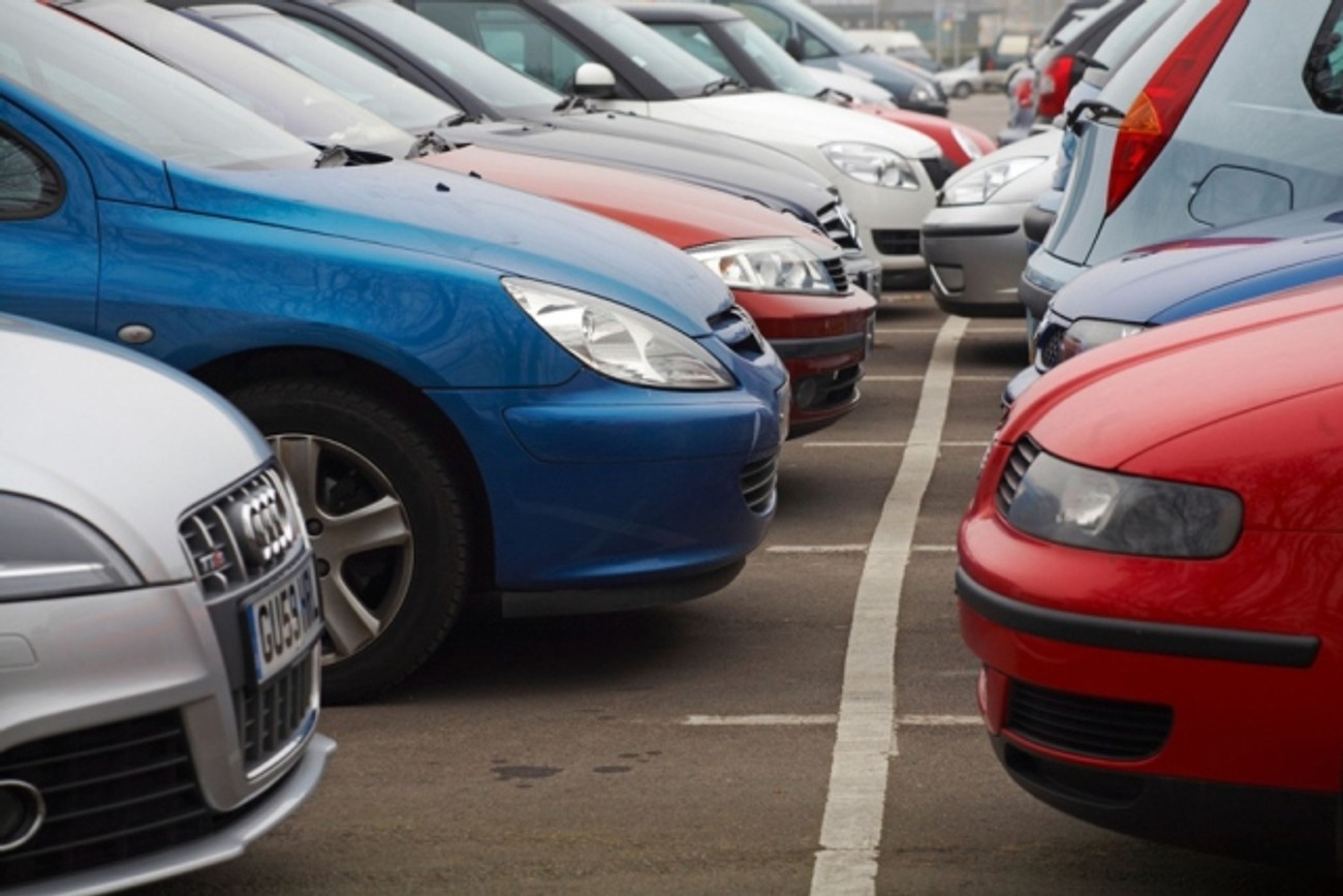 KOJE BOJE JE VAŠE VOZILO? Na putevima najviše belih automobila, mali ...