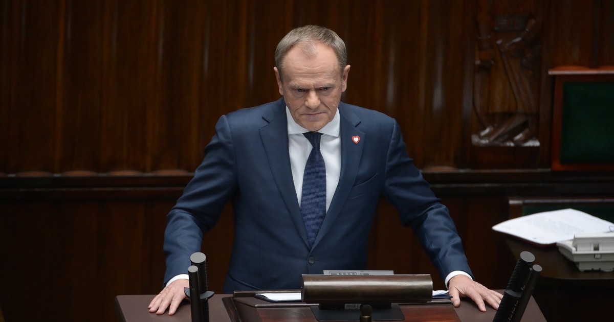 Donald Tusk mówił o dzieciach. Z prawej strony sali padło: dzieciobójcy ...