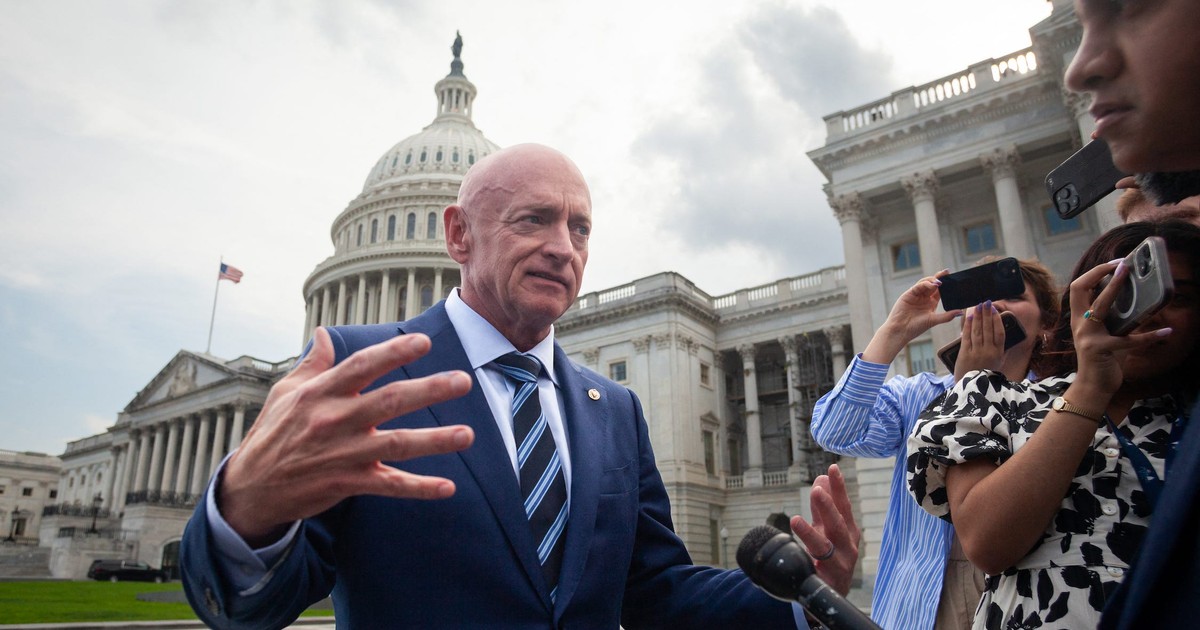 The list of public figures who ditched their Teslas over Elon Musk ...