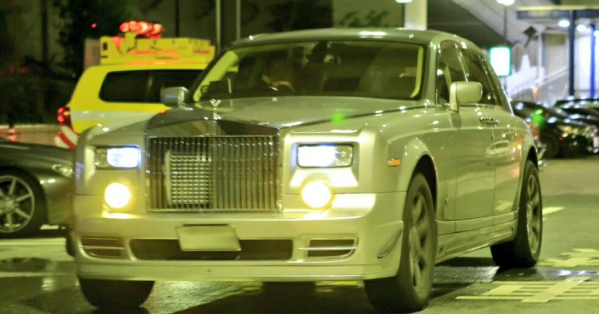 Rolls-Royce Phantom z silnikiem 2JZ pod maską