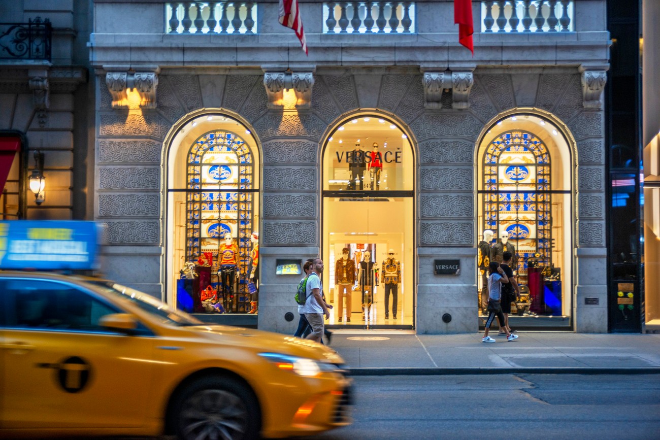 Prada Group kupuje Versace