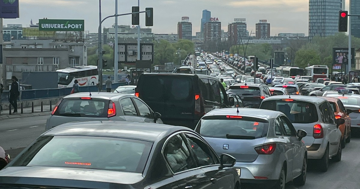 Gužve u Beogradu: Zastoj na Autokomandi, ako možete ovu deonicu zaobiđite! - Blic