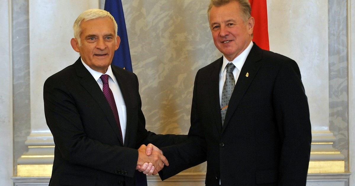 Buzek rozmawiał z prezydentem Węgier m.in. o prezydencji w UE - Wiadomości