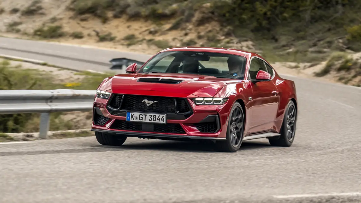 Nowy Ford Mustang 5.0 V8 GT i Dark Horse. Test, pierwsza jazda. I to ...