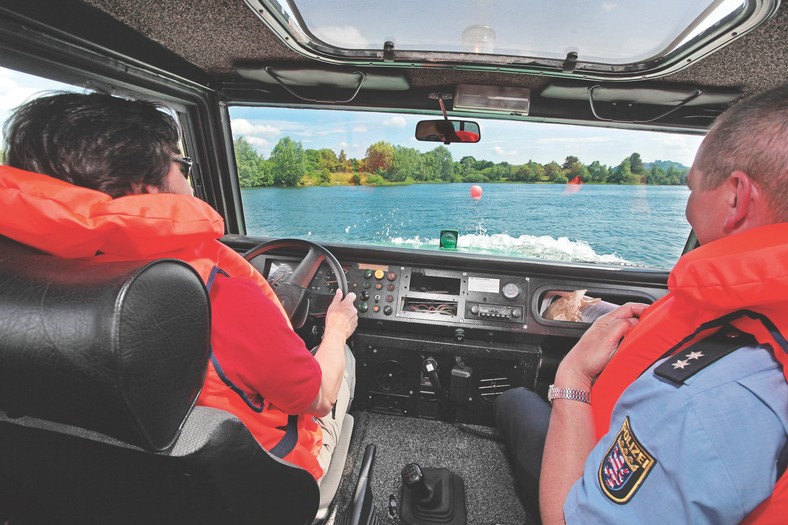 Amphi-Ranger 2800 SR - samochód jak spławik