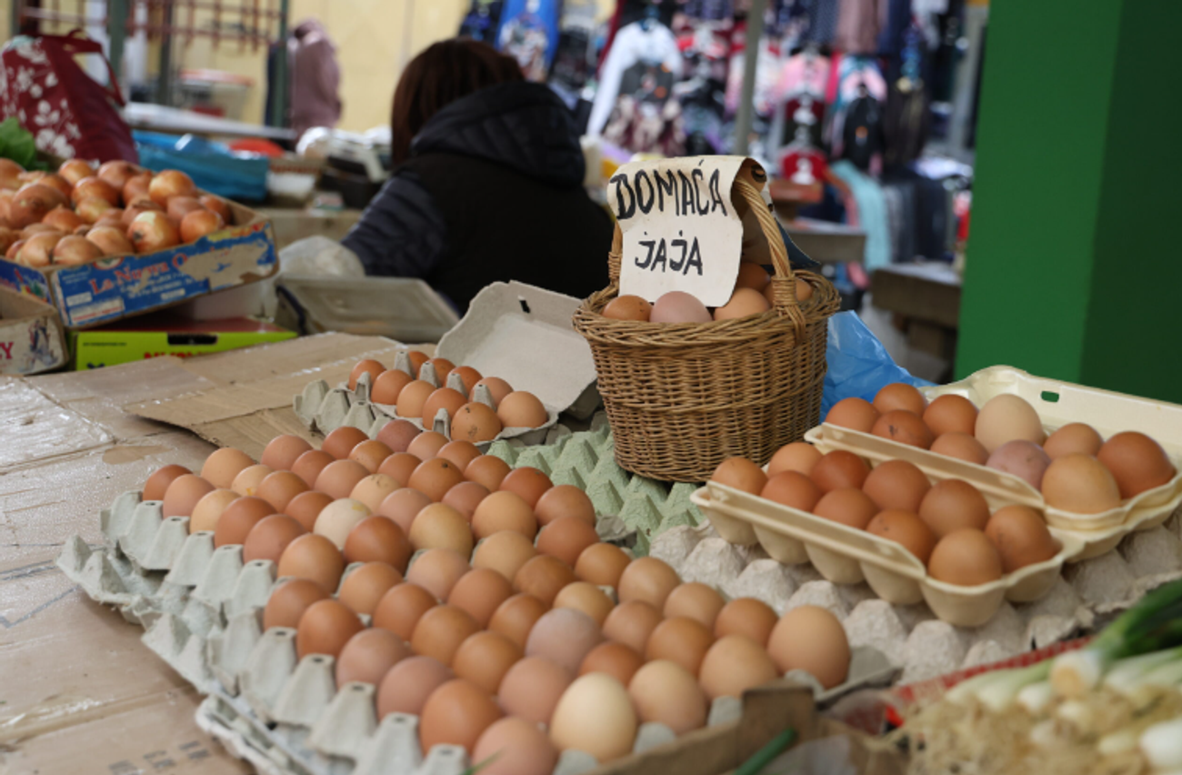 "Kralj jaja" ostaje bez 163.000 koka nosilja! Porodična farma zatvara pogone posle 30 godina