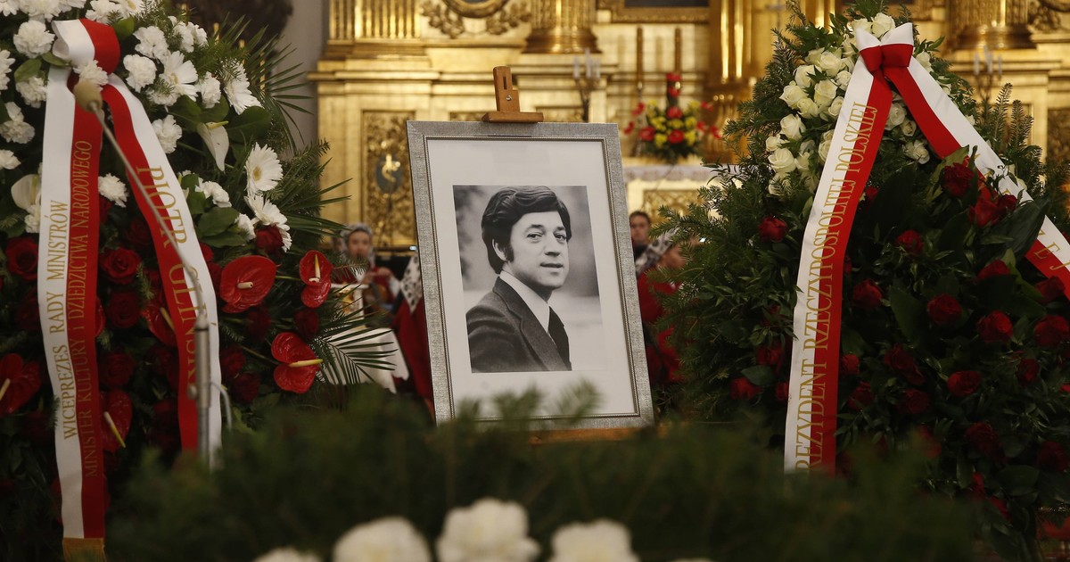 Pogrzeb Jerzego Połomskiego. Artysta spoczął na Starych Powązkach w ...