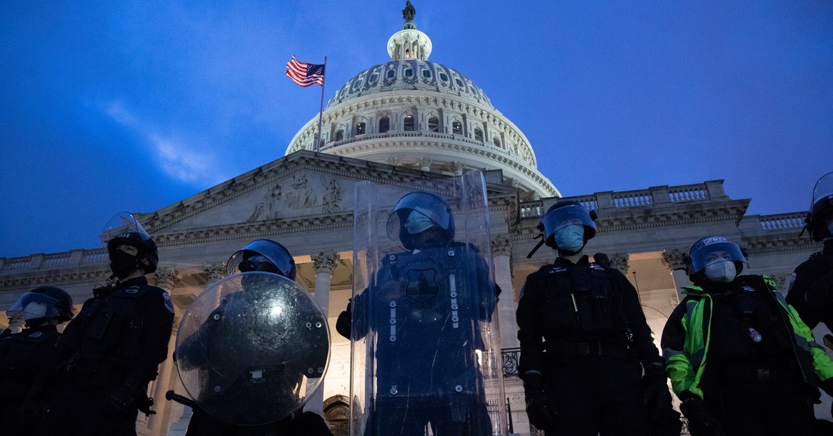 Ryan Tully, główny doradca Trumpa ds. Rosji, podał się do dymisji ...