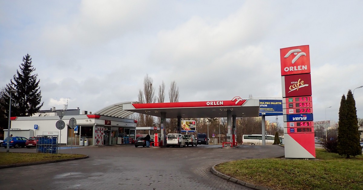 Benzyna na stacjach. Dostawy benzyny na stacje Orlenu. Jest komunikat