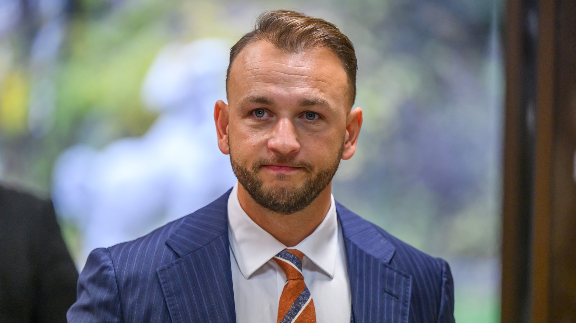 Poslanci nerokovali o odvolaní Šutaja Eštoka: Opäť neboli ...