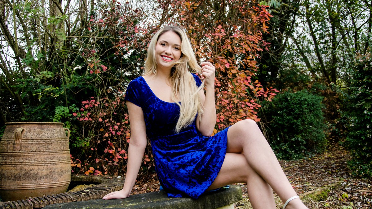 Egész életében csúfolták bőrbetegsége miatt a lányt, gyönyörű modell ...