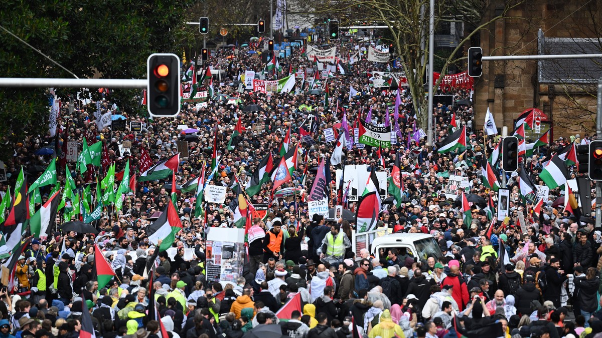Masovni protest zbog Gaze u Sidneju: Prisutan i Asanž, 90.000 ljudi na ...