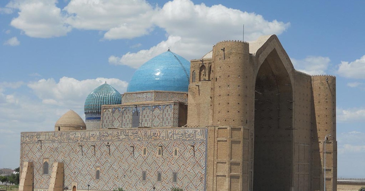 Kazachski Turkiestan duchową stolicą tureckiego świata - Forsal.pl