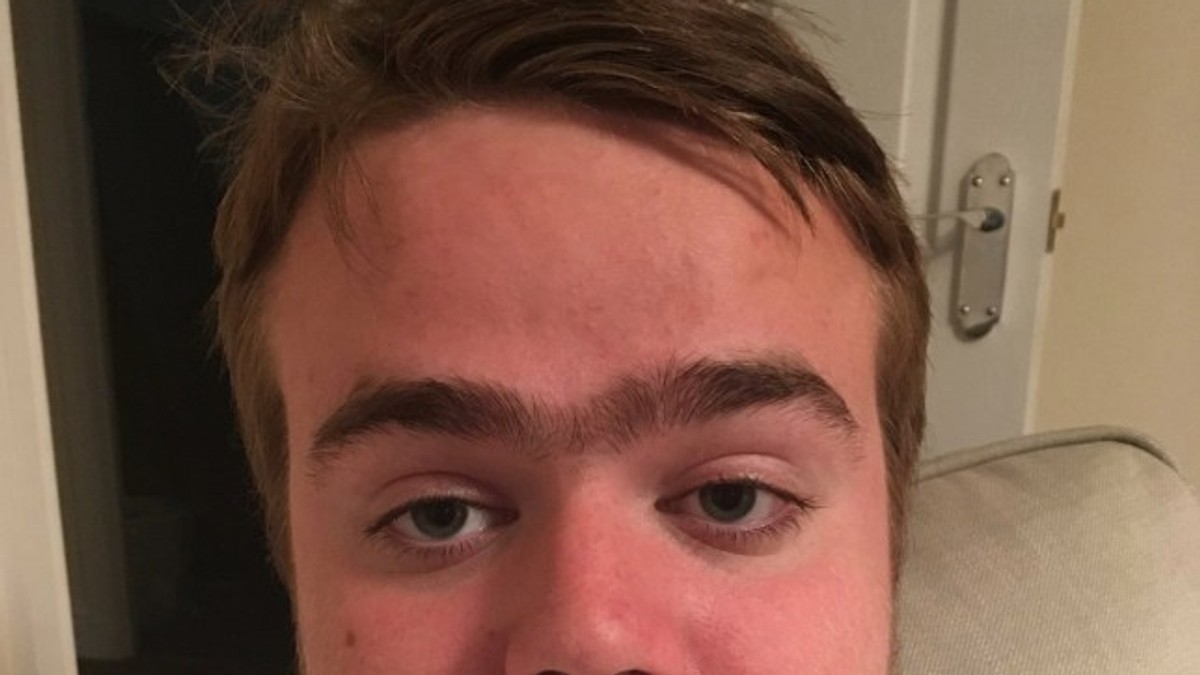 LICE ZLA Ovo je tinejdžer koji je gurnuo dete sa 10. SPRATA i koje se ...