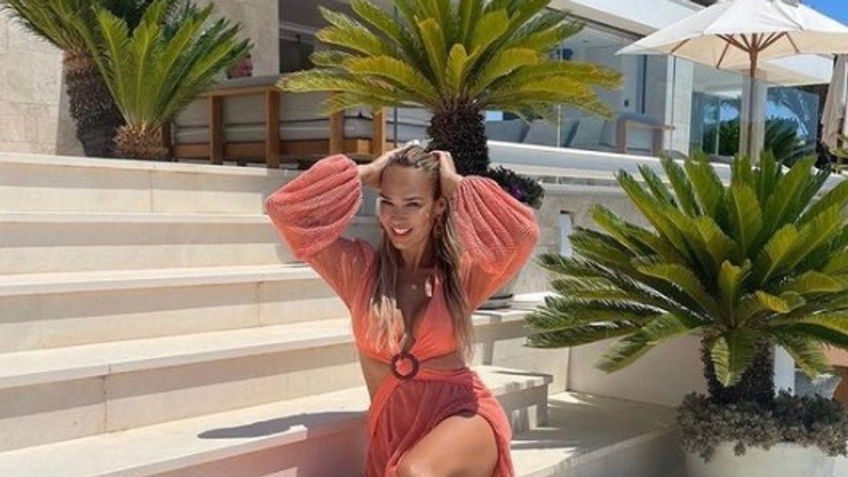 marijana mateus san trope noge - Blic