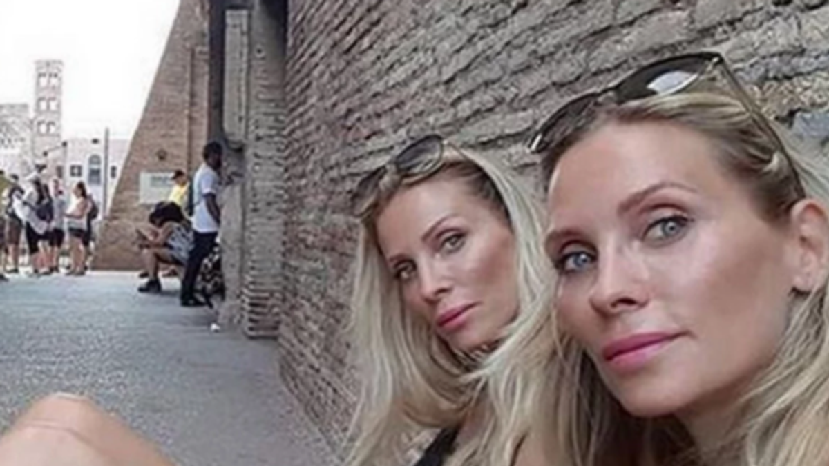 Preminula Bojan je imala sestru bliznakinju: Bile su popularne ...