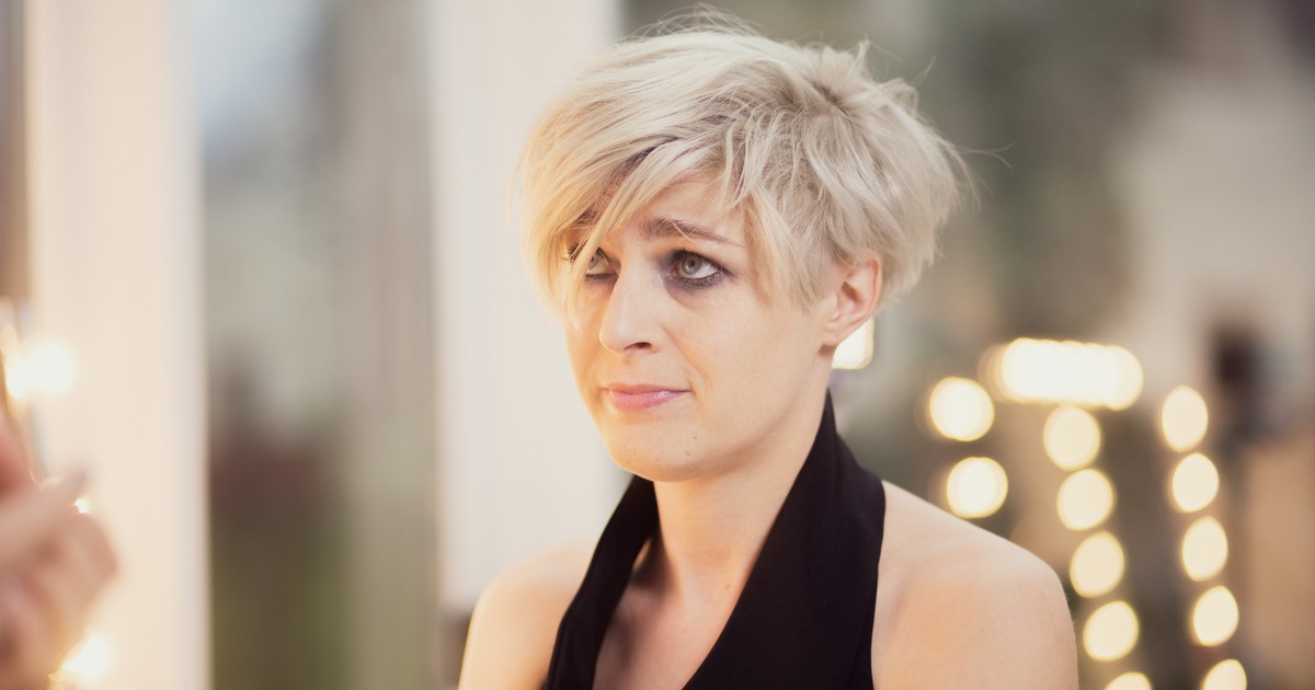 "Lustro" - Małgorzata Halber (zwiastun) - Kobieta