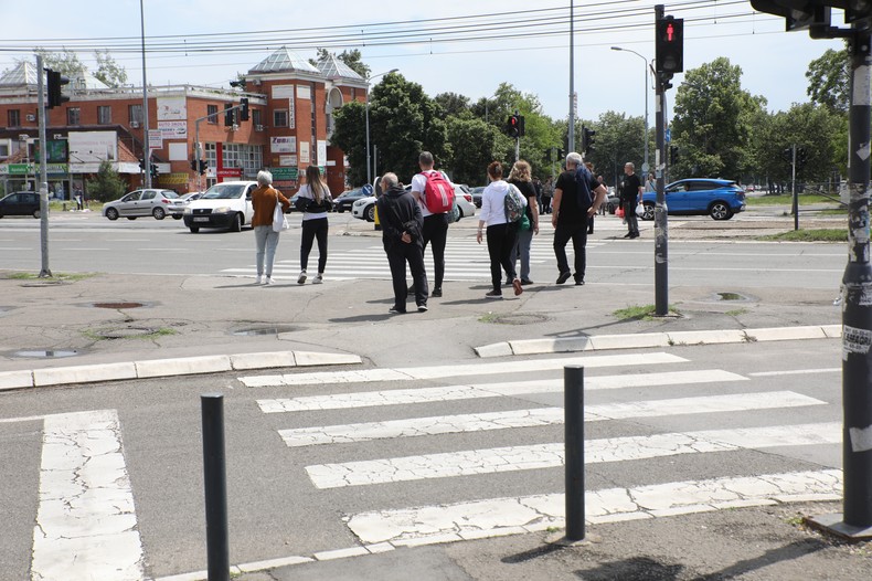 Prve slike sa lica mesta: Ovde se desila stravična nesreća na Novom Beogradu u kojoj je teško ...