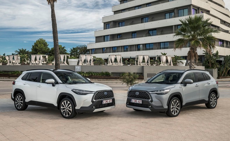 Nowa Toyota już w Polsce. Ta rodzinna hybryda 5. generacji będzie hitem ...