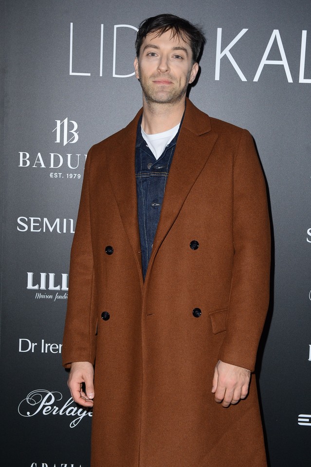 Filip Bobek ma 40. urodziny. jak dziś wygląda Marek z serialu "BrzydUla ...