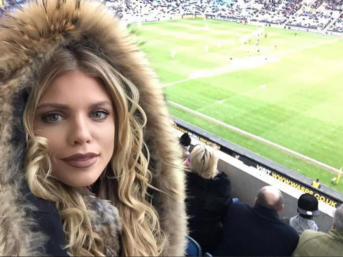 POTRESNA ISPOVEST POZNATE GLUMICE Prijatelj me je silovao u mojoj kući ...