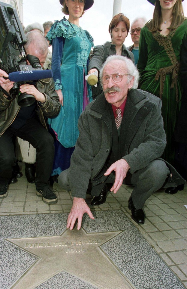 Legendy PRL. Franciszek Pieczka – niezapomniany Gustlik - Plejada.pl