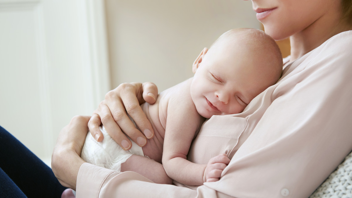 Masaż Shantala. Co to? Jak masować? Przeciwwskazania, zalety masażu ...