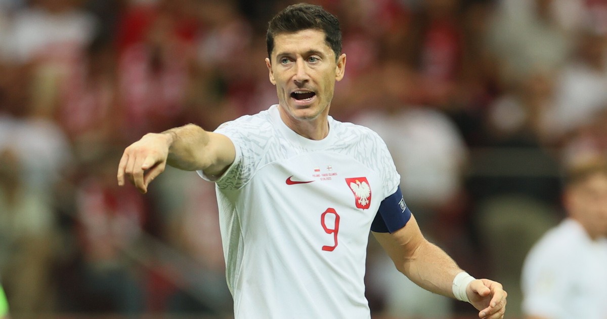 Wymęczona wygrana Polaków. Dziekanowski, Kucharski i Frankowski po ...