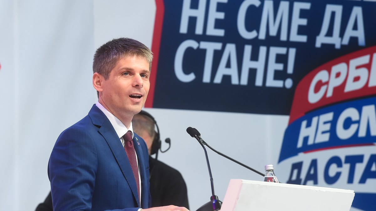 Arno Gujon prokomentarisao pisanje londonskog sajta "Nju Arab" - Blic