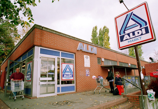 Aldi zablokował swoje social media. Powód? Reakcja na gazetkę reklamową - Dziennik.pl