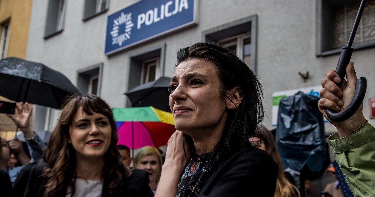 Pani Joanna zabrała głos podczas protestów. Wzburzony tłum zaczął krzyczeć