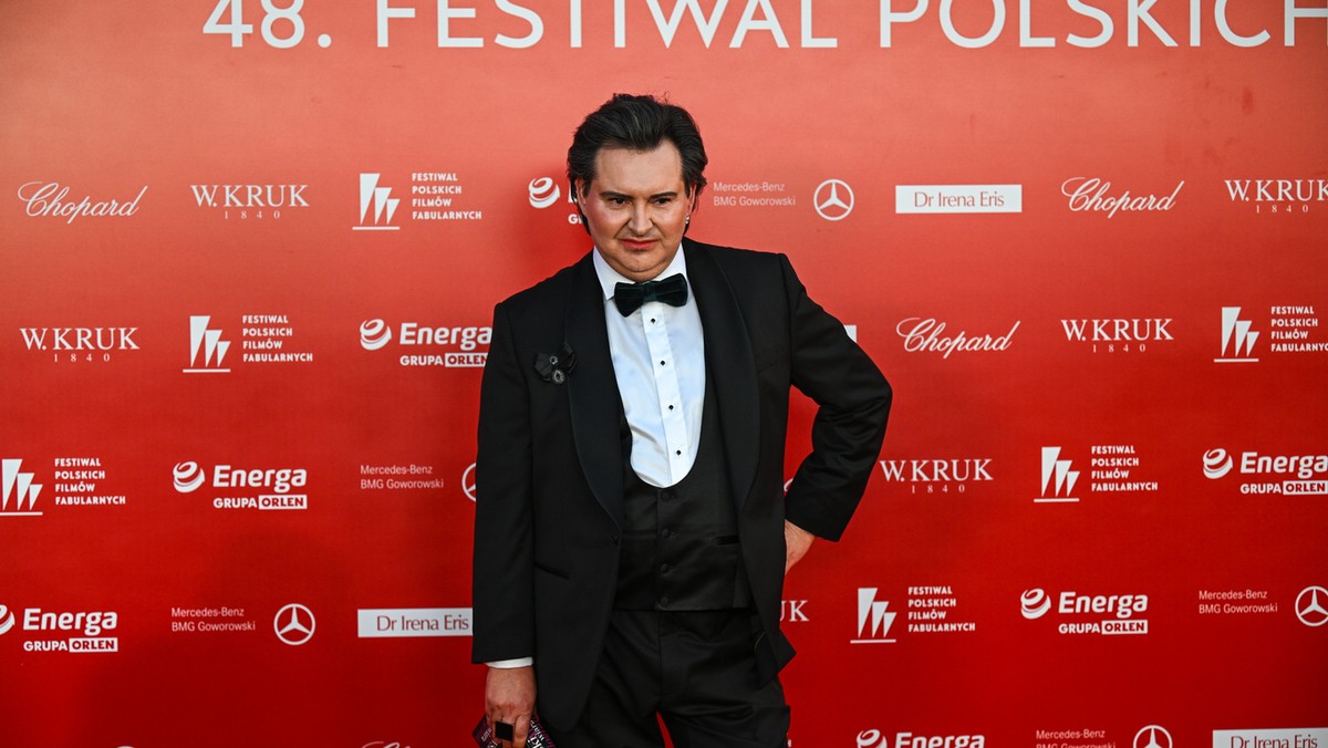 "Michał Witkowski tworzy coś w rodzaju stand-upu o swoim życiu" | Newsweek