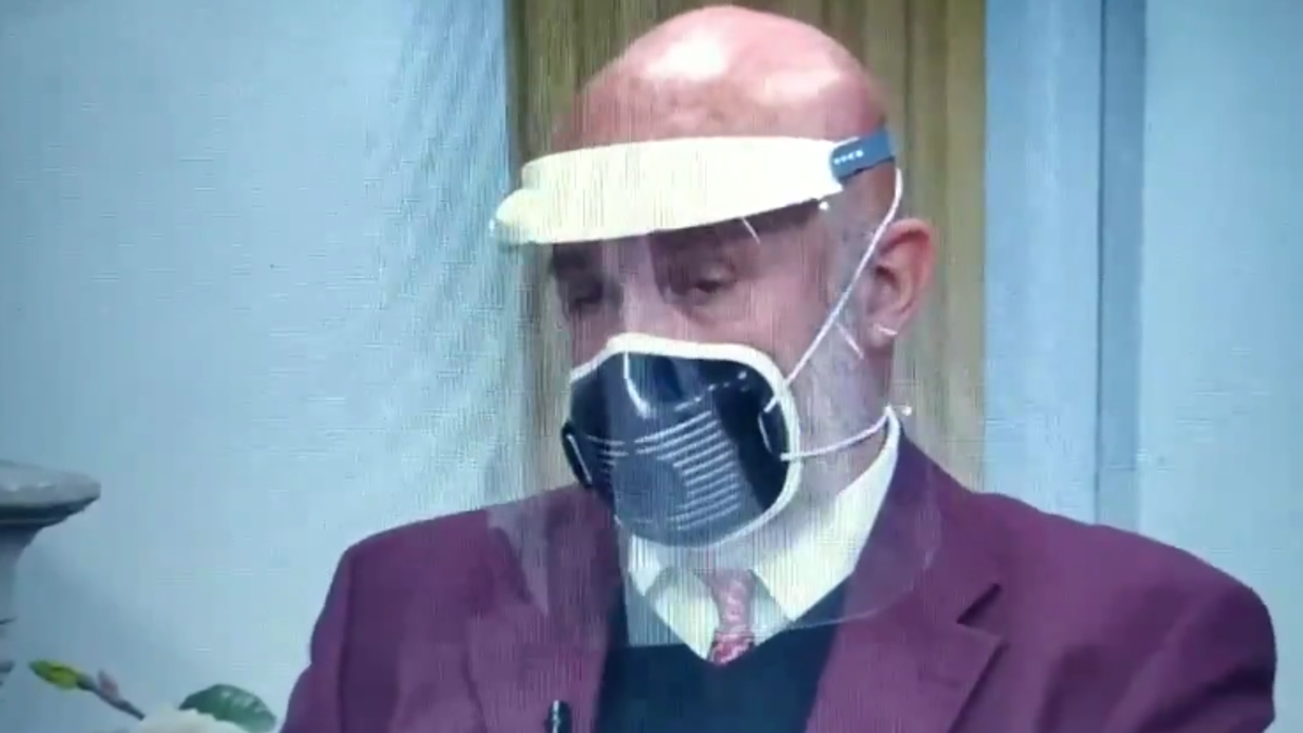 Dr Maserati tvrdi da postoji "jedan lek" od kojeg korona beži kao "vrag ...