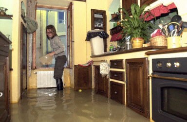 Powódź stulecia we Francji - Wiadomości