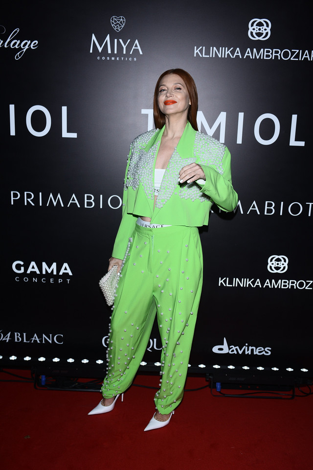 Tłum celebrytek na pokazie Jemioła. Frykowska zaskoczyła wyglądem [FOTO ...