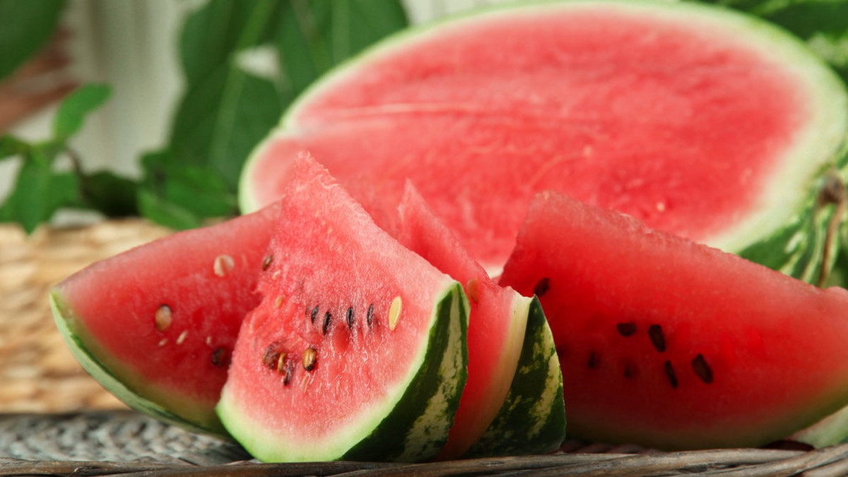 Arbuz - ile ma kalorii? Witaminy, właściwości i wartości odżywcze - Zdrowie