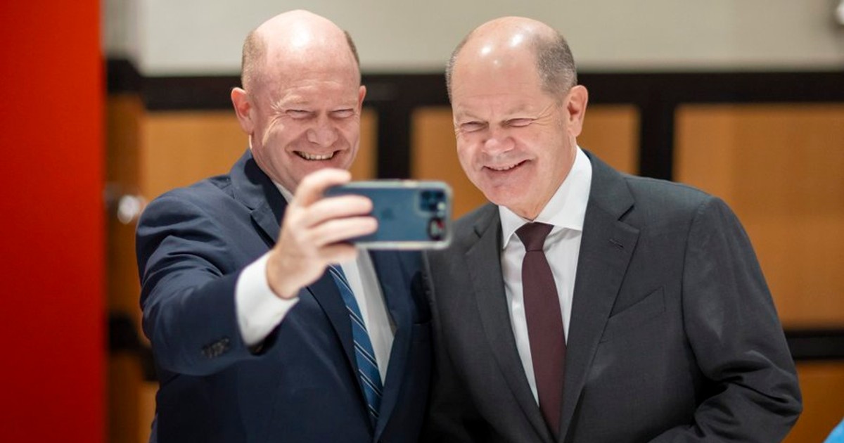 Kanclerz Niemiec ma sobowtóra w USA. To senator z Delaware