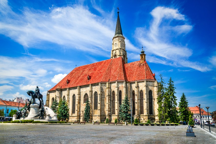 LOT zaskakuje z okazji Szalonej Środy. Te niedrogie trasy będą hitem ...