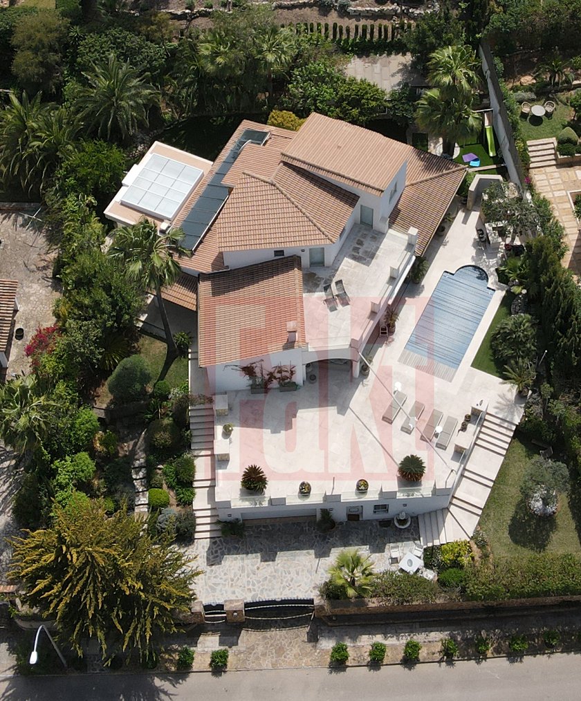 Robert Lewandowski inwestuje w nieruchomości. Chce kupić dom na Majorce?