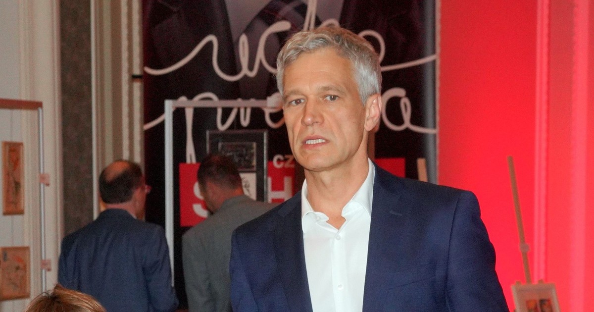 Michał Żebrowski publikuje post. Prosi o wyjaśnienia w sprawie Nawrockiego