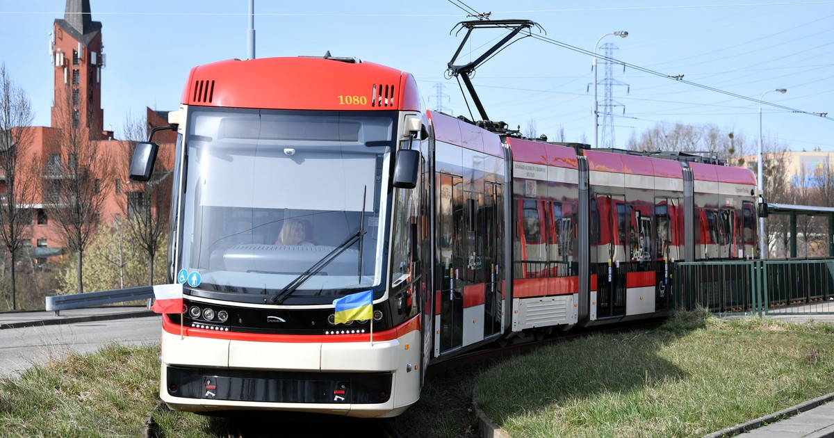 Od dziś bilety komunikacji miejskiej droższe na Pomorzu [NOWY TARYFIKATOR] - Wiadomości