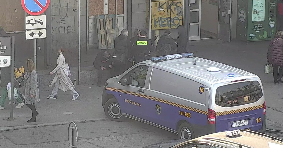 Operator monitoringu zauważył ich nad ranem w centrum Poznania. Wezwał ...